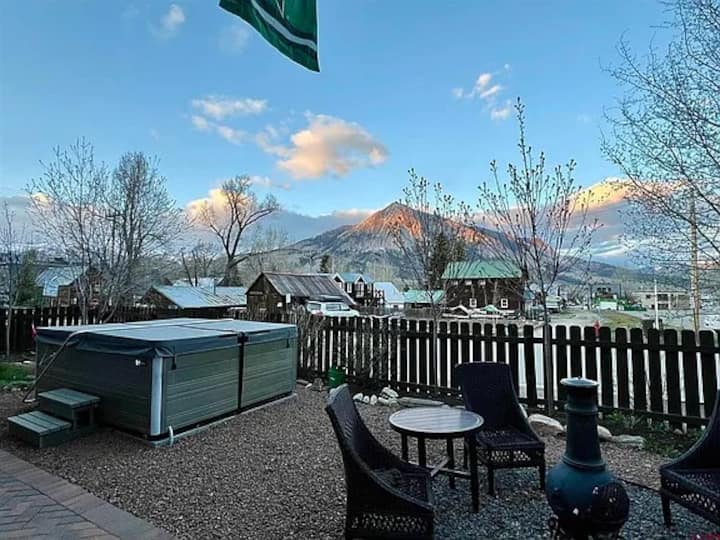 Crested Butte Downtown-views- Hot Tub-walk & Bike - Crested Butte, CO