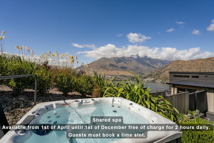 Lake & Mountain Views | 1br + Parking - Coronet Peak