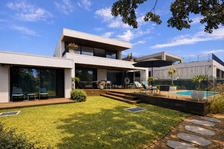 Paloma At Belongil - Byron Bay