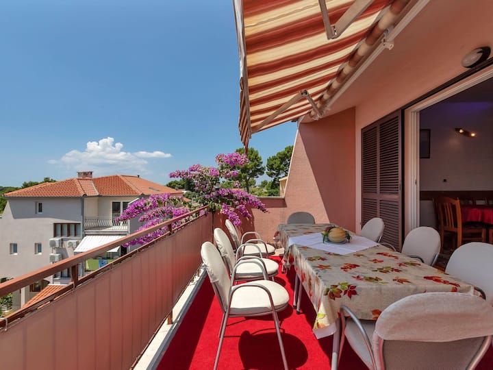 Apartment Bugenvilija By Interhome - Makarska