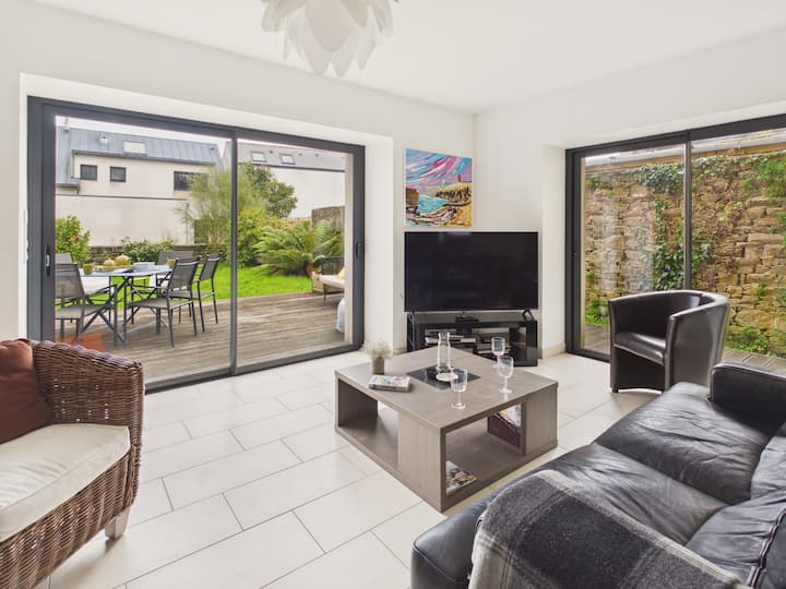 Jolie Maison Pour 6 Avec Jardin En Plein Centre - Fouesnant