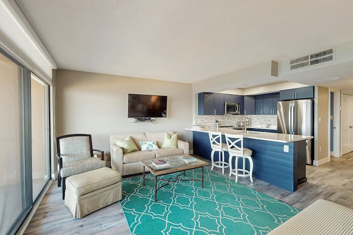 Oceanfront Oasis: Epic Views, Pool & Tennis! - Ocean City, MD