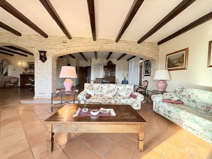 Dream House – Villa With Garden And Pool - Italy