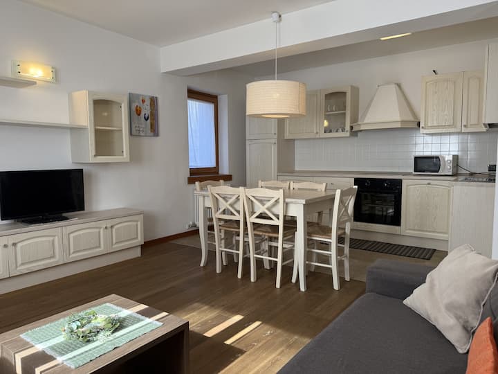 Dolomites Seasons - Spring - Alleghe