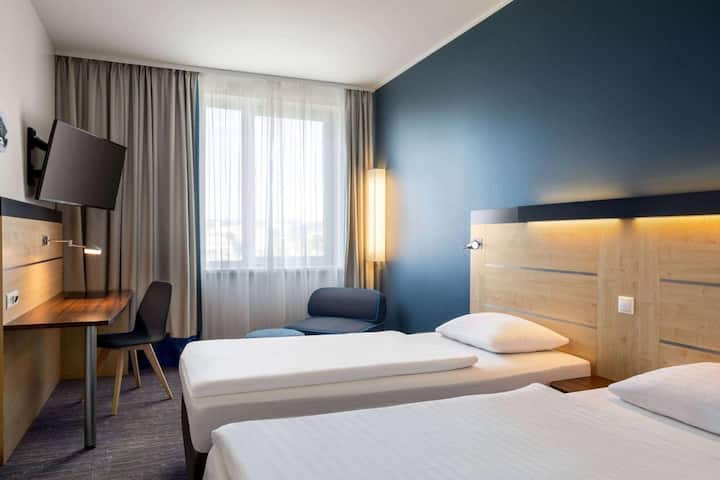Wyndham Bratislava | Comfort Twin | Shopping Stop - Bratislava
