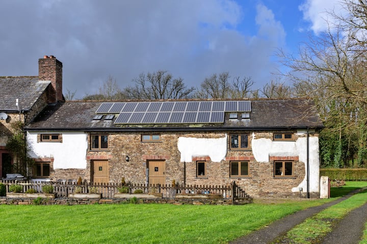 Finest Retreats | Oak Leaf Cottage - Dartmoor Forest