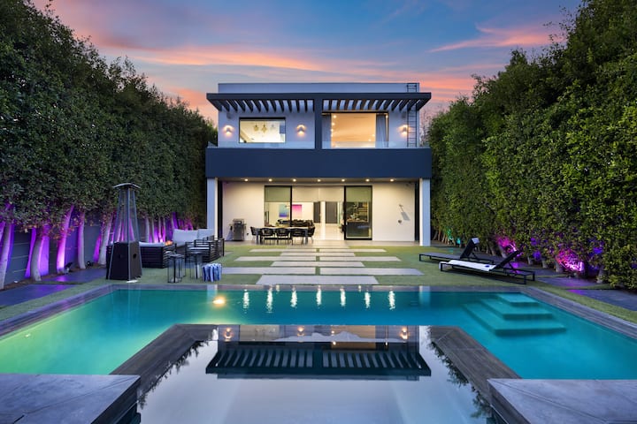 West Hollywood Gem | Pool + Hot Tub | Near Melrose - Hollywood, CA