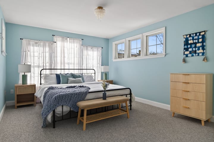 Heart Of Old Orchard: 2br Walk To Beach & Pier - Carousel, Old Orchard Beach