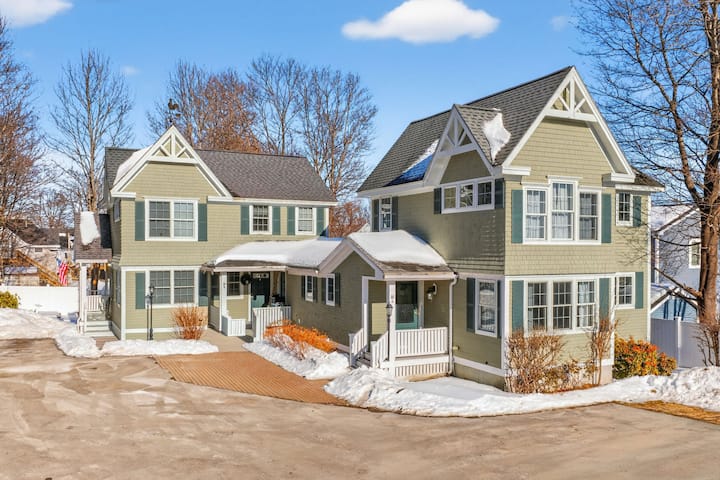 Heart Of Oob: Adelaide 2br Walk To Beach & Pier - Biddeford, ME