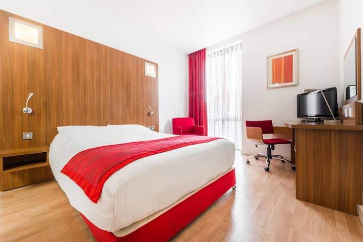 Wyndham Leicester Dt | Double Bed | Market Stroll - Leicester