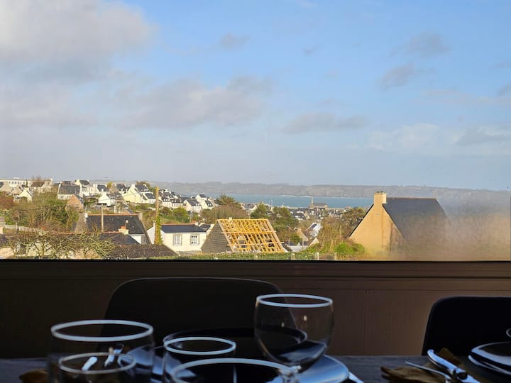 Maison Sur Les Hauteurs De Camaret, - Plougonvelin