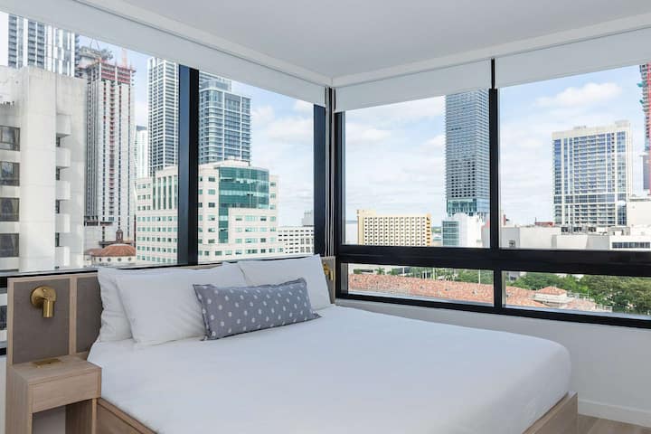 Upscale 2/2 Condo Downtown Miami With Free Parking - Miami, FL