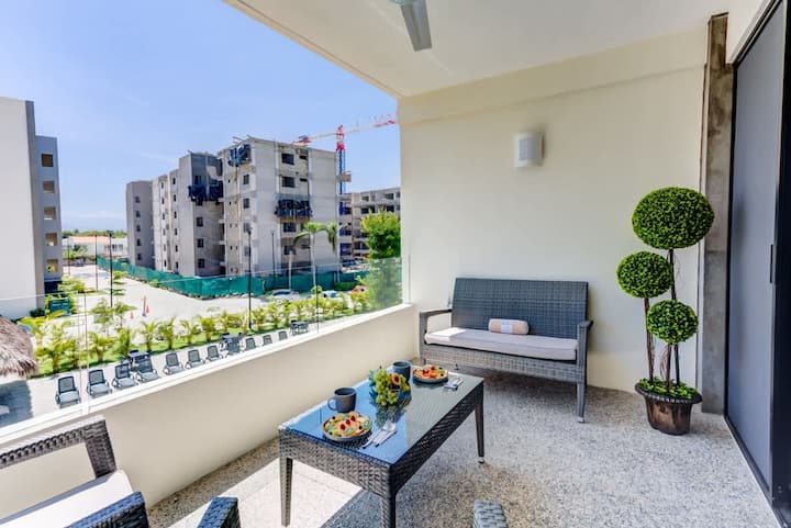 Coastal 2br W/ Pool, Gym & Balcony - Nuevo Vallarta
