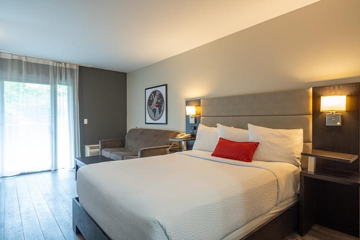 Wyndham Rideau | Dlx Queen Water Front - Ottawa