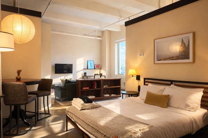 Westown Studio Near Fiserv+baird+theater District - Milwaukee