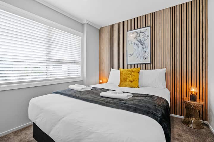 Bold & Stylish Cbd Apartment - Superior Stays - Nouvelle-Zélande