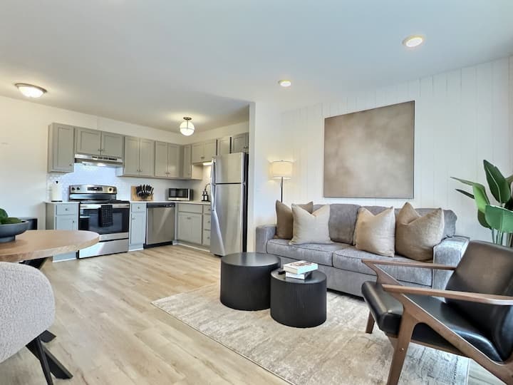 Serene Stay, Free Parking, Near Downtown Hotspots - Birmingham, AL