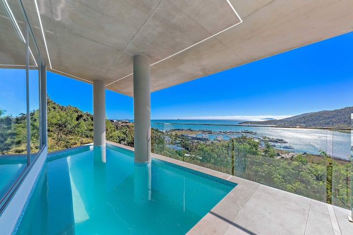 Cerulean Luxe - Stay Above The Tide - Airlie Beach