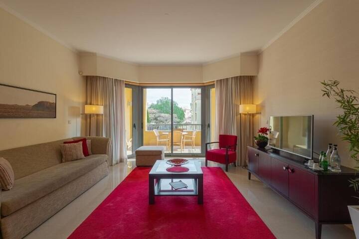 Twin 2br Escapes With Pools & Sun-kissed Views - Vilamoura