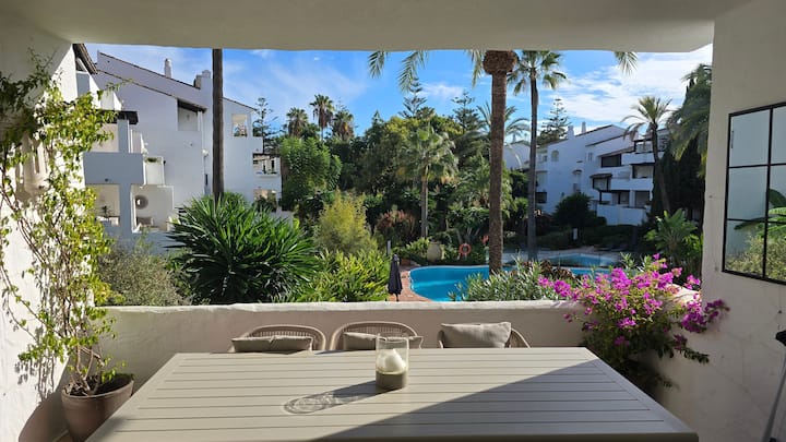 Famous Puente Romano Luxury Apartment - Marbella