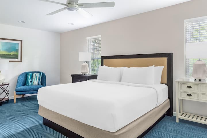 Relaxing 3br Suite W/ Balcony: Walk To Trails - Duck, NC