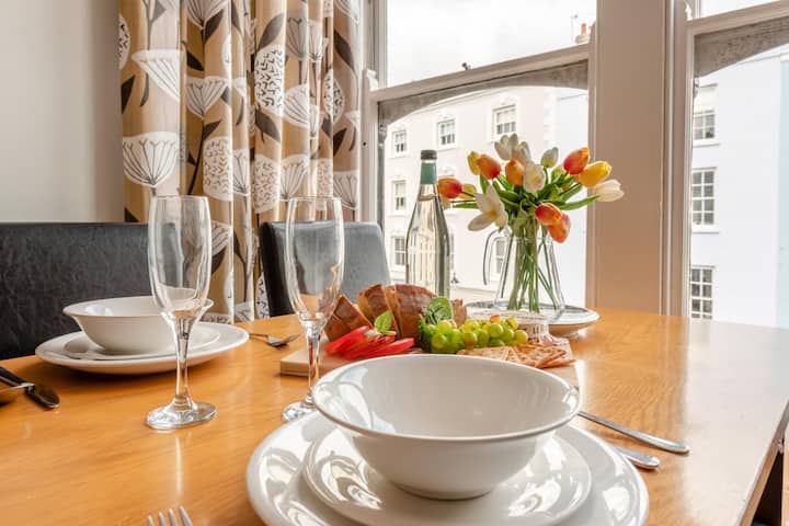 1 Bed In Tenby (Oc-t36054) - Tenby