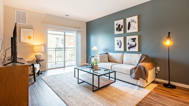 Landing | Beautiful 2bd, Gym - ハートフォード, CT