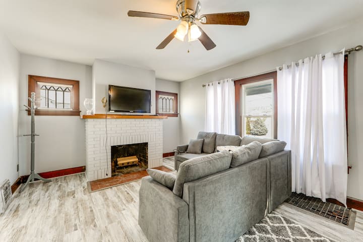 2 Mi To Syracuse University: Quiet Family Home - Syracuse, NY