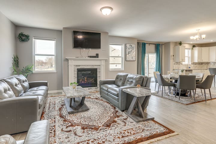 2 Mi To National Sports Center: Blaine Base Camp - Blaine, MN