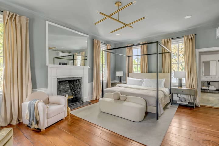King Suite In Historic B&b W. Waterview + Porches - Beaufort, SC