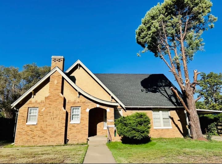 Sleeps Family 20 6br 2 Kitchens 3 Living Rm Off Hw - Amarillo, TX