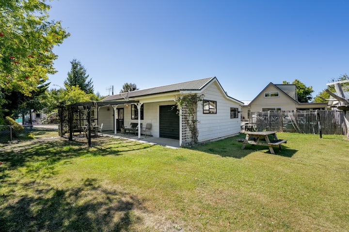 Ward Cottage - Wanaka Holiday Home - Wanaka