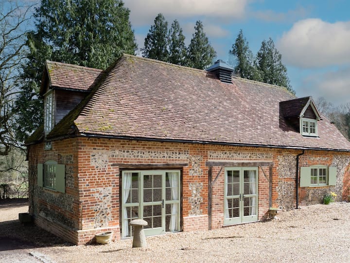 Sparrow Stables - Highclere