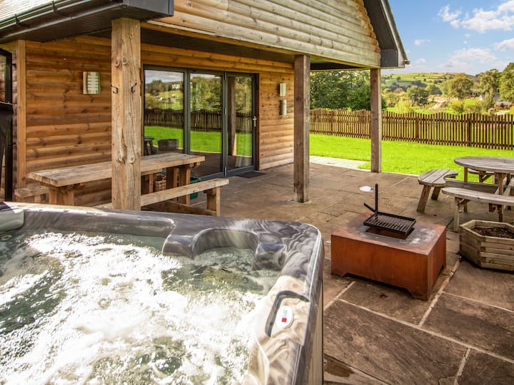 Caban Dulas - Ukc8195 - Llandrindod Wells