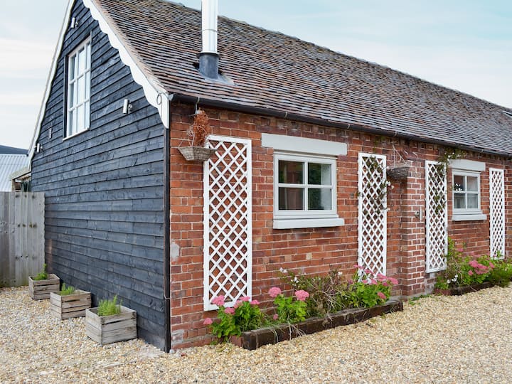 The Cowshed - Whitchurch