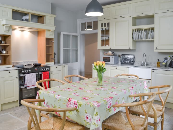 Mayflower Apartment-ukc93 - Plymouth