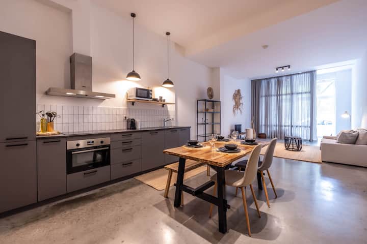 Urban Ground Floor Apartment - Rotterdam
