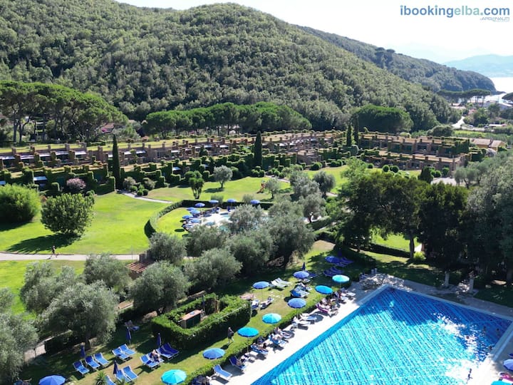 Sant'anna Del Volterraio - Piazzetta - Rio