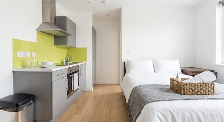 Modern Central Newcastle Studio W Kitchen & Wifi - Newcastle upon Tyne