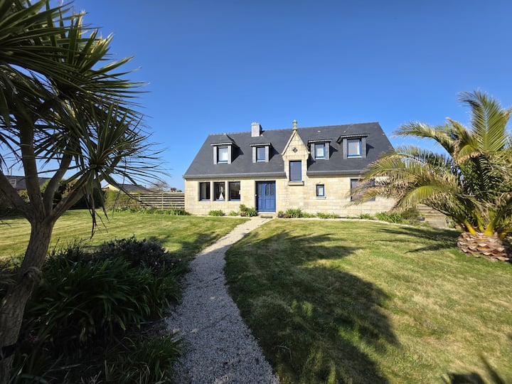 Maison Bretonne Face à Plage De La Grève Blanche - Landéda