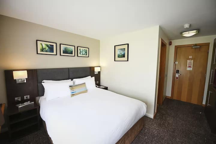 Wyndham Telford | Double Bed | Museum Trail - Telford