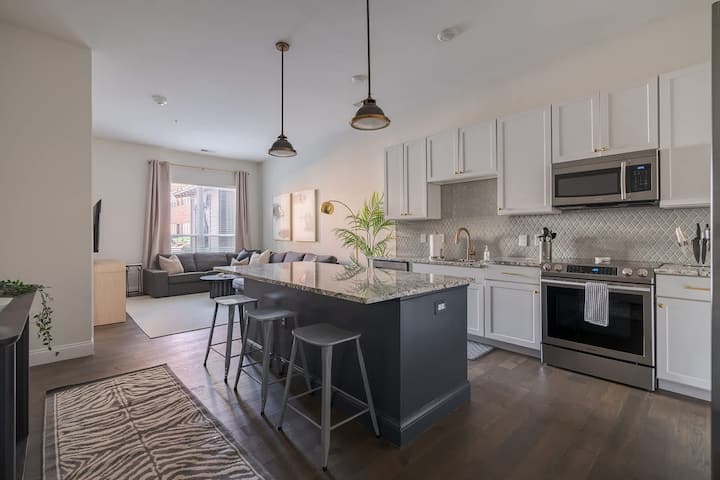 Luxury King 1br Short North - Columbus, OH