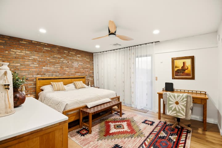 Stylish 2bd Remodeled Sedona Townhome With Views! - Sedona, AZ