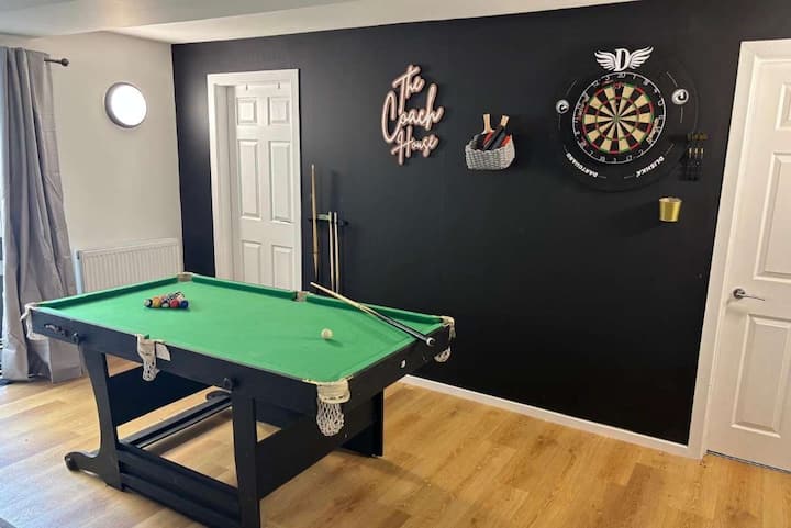 The Coach House - Huddersfield