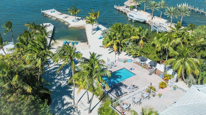 Relaxing Adventure In Key Largo: Private Beach - Key Largo, FL