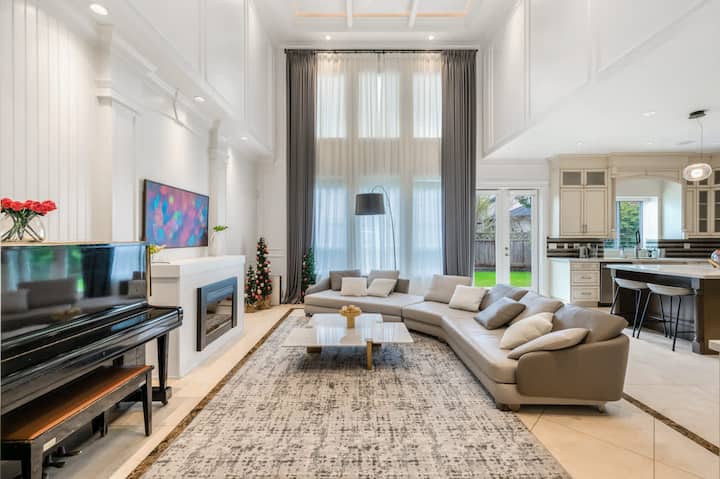Luxury Private Bedroom Suite In Spacious Richmond - Canada