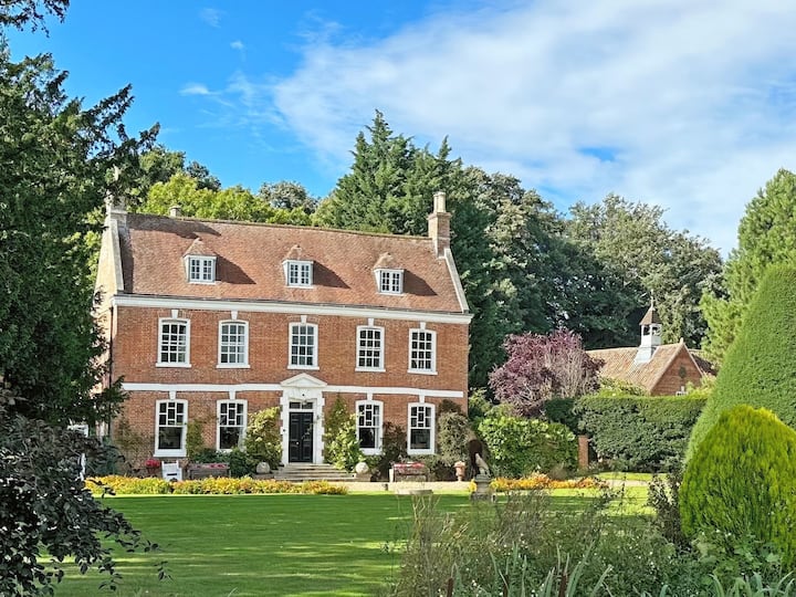 Saddle Room - Uk51017 - Louth