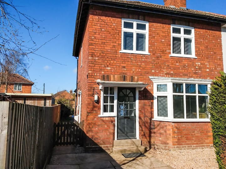 Doctors Lane - Melton Mowbray