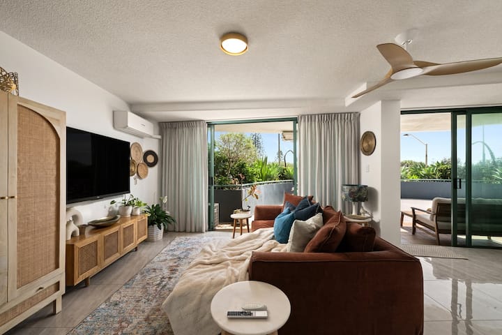 Classic Coastal Escape - Maroochydore