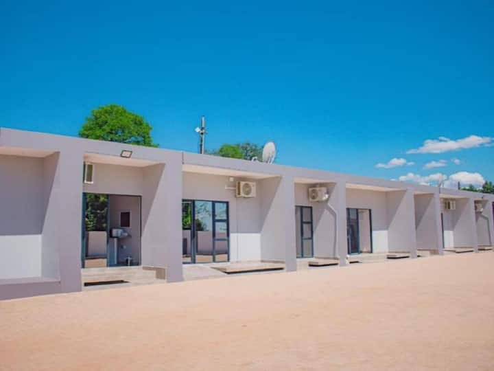 Dzire Guesthouse - Deluxe Queen Room - Thohoyandou